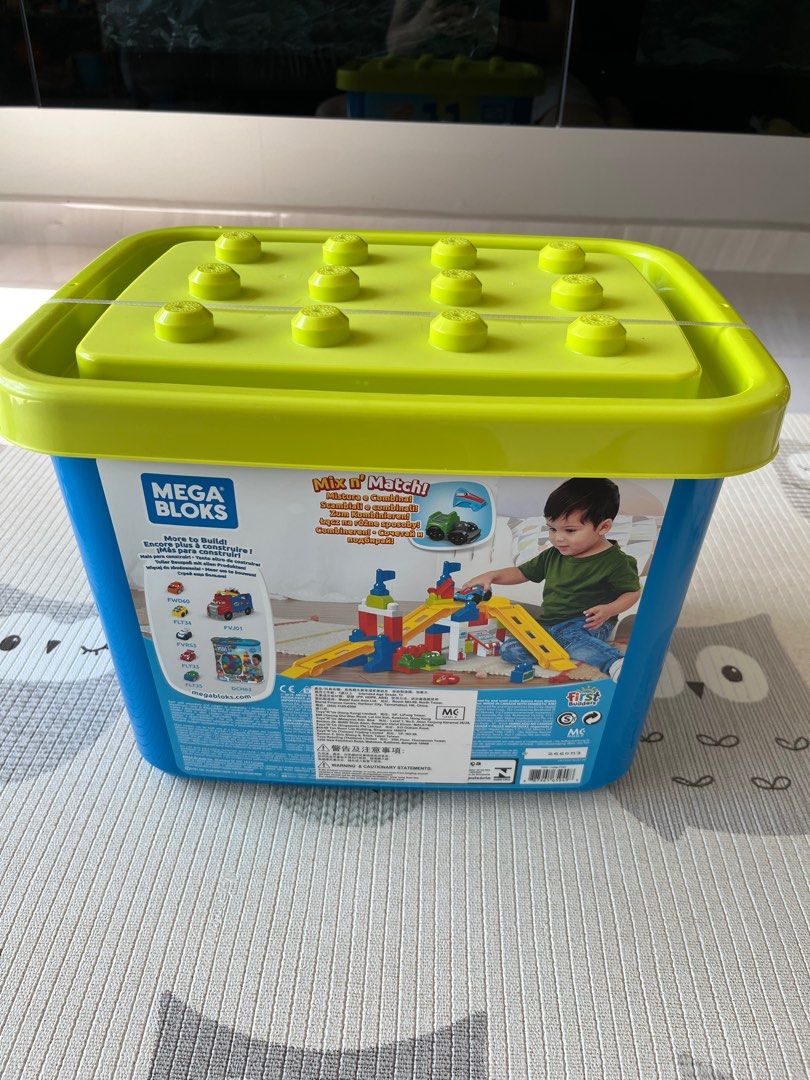 BRAND NEW & SEALED - Mega Bloks : First Builders - Race Car Garage ...