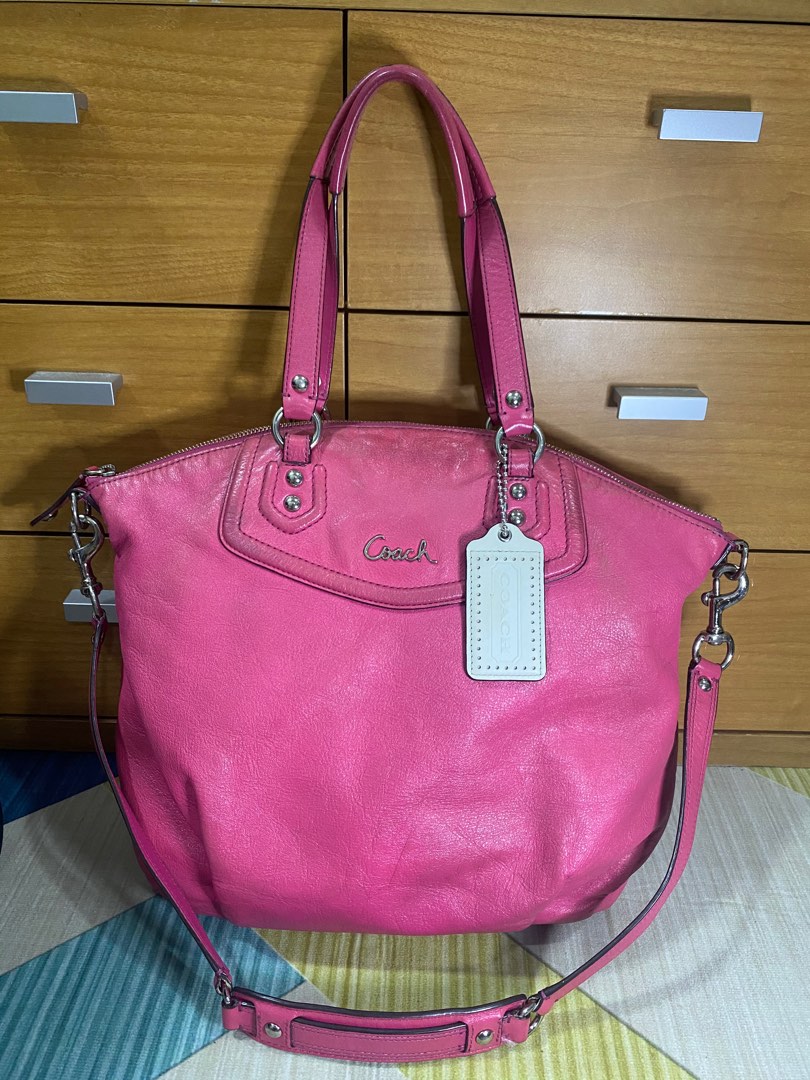 Coach Body Bag, Women's Fashion, Bags & Wallets, Cross-body Bags on ...
