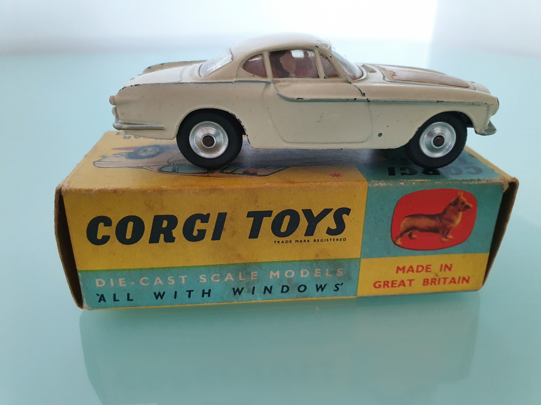 CORGI 1/43 THE SAINTS CAR VOLVO P 1800 N0 258, Hobbies & Toys, Toys ...