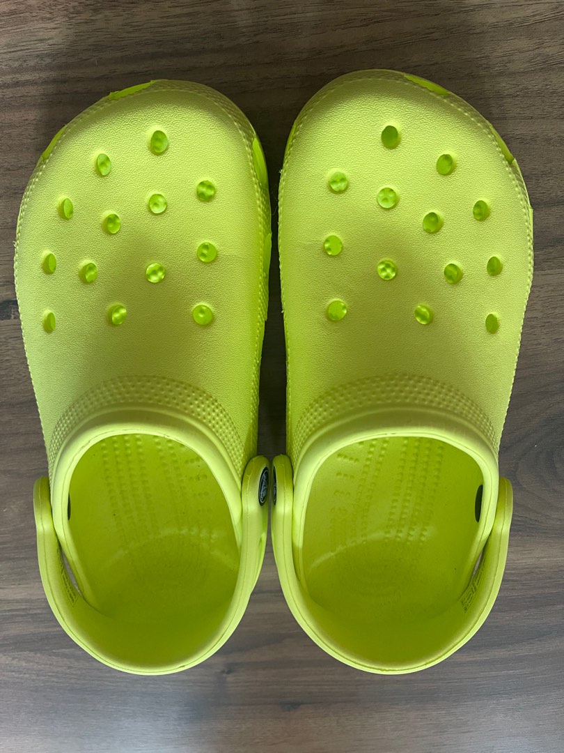 Crocs Clog in Citrus, Women's Fashion, Footwear, Sandals on Carousell