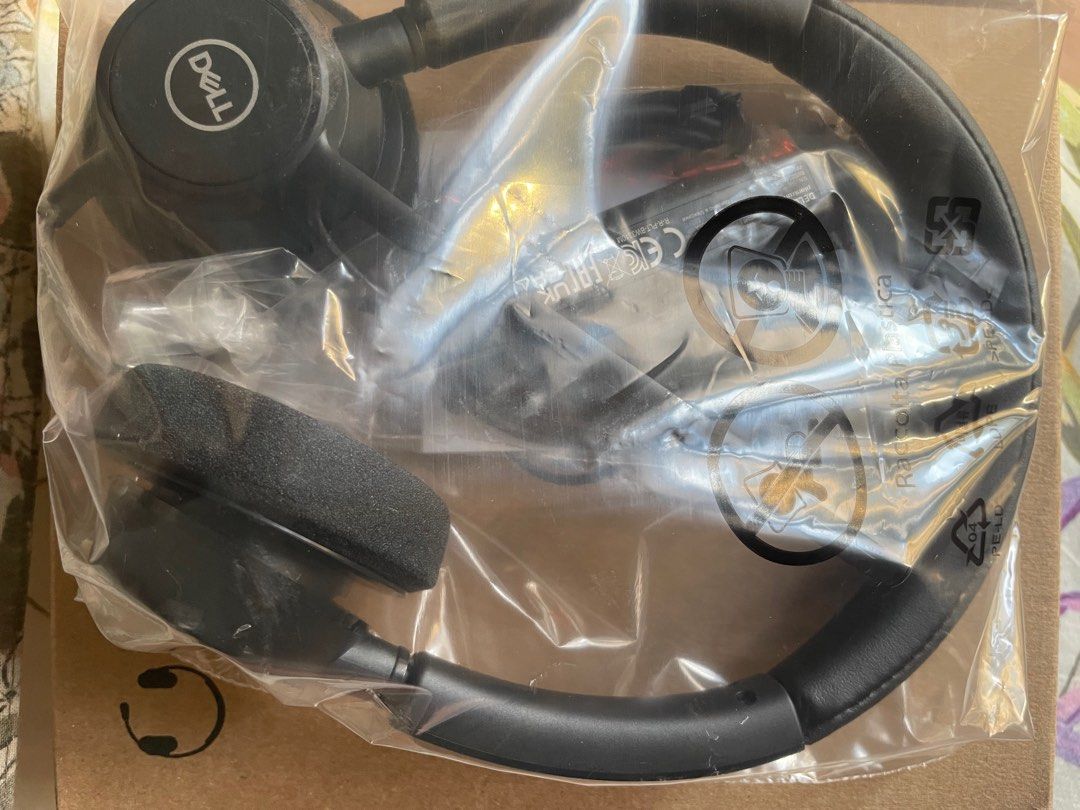 Dell Headset, Audio, Headphones & Headsets on Carousell