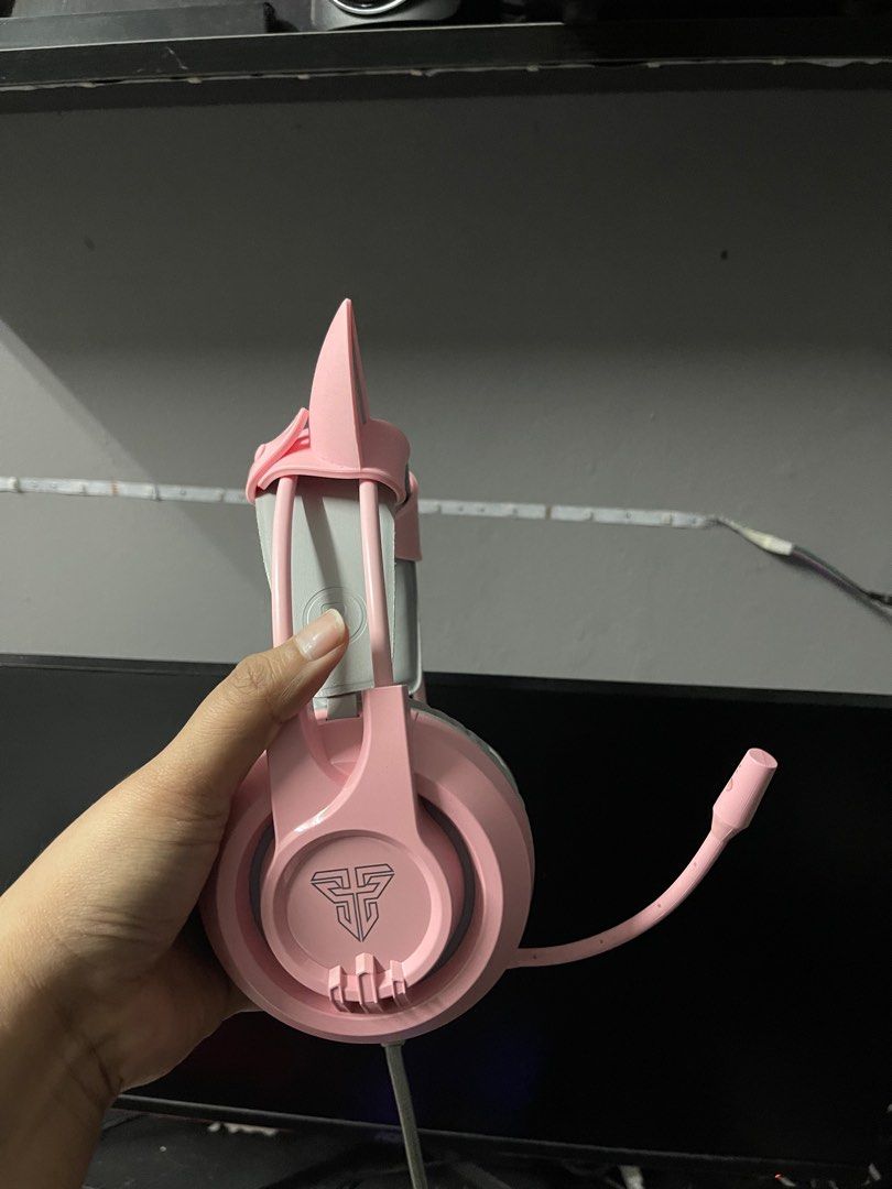 Fantech Sakura Edition Headset, Audio, Headphones & Headsets on Carousell