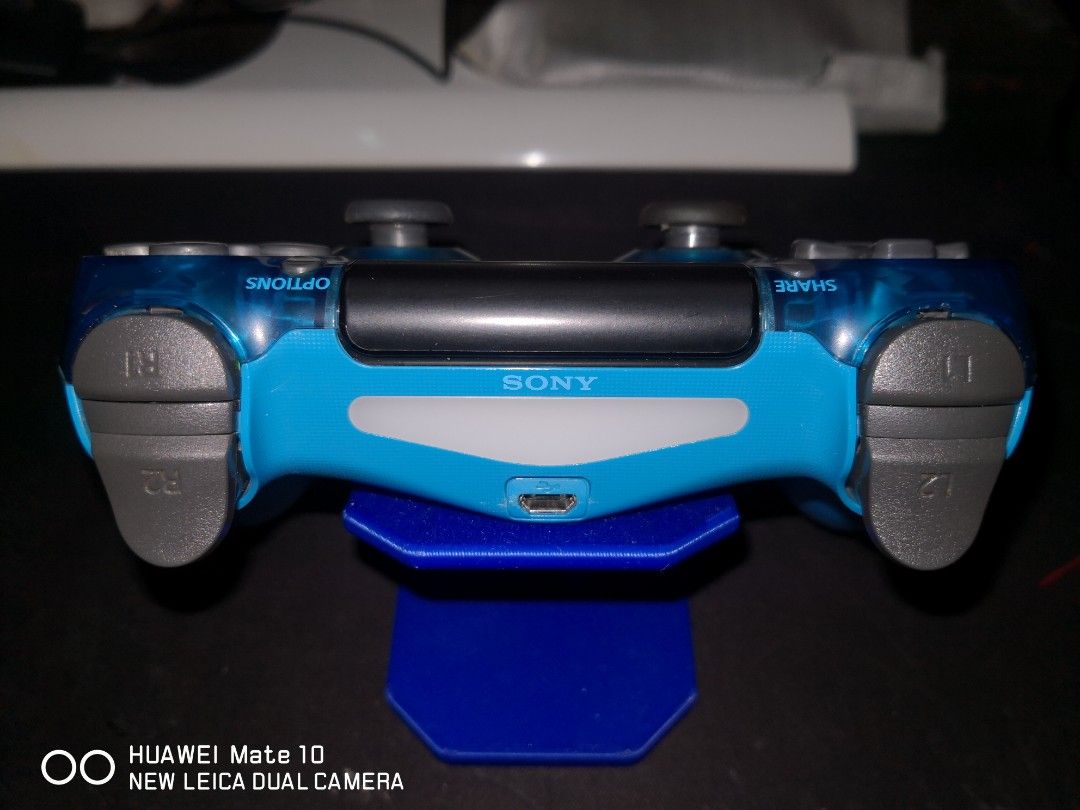 FOR SALE: ORIGINAL SONY DS4 CONTROLLER - CRYSTAL BLUE - LIMITED ...