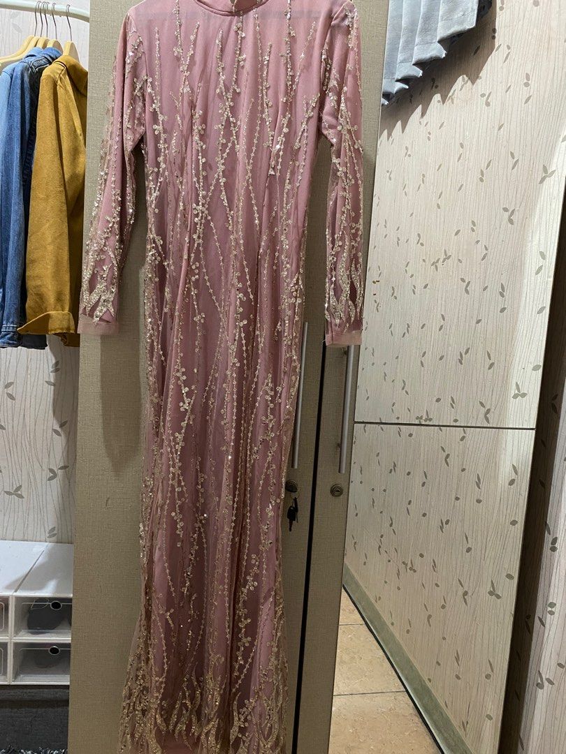 Gaun wisuda sequin + manik, Fesyen Wanita, Pakaian Wanita, Gaun & Rok ...