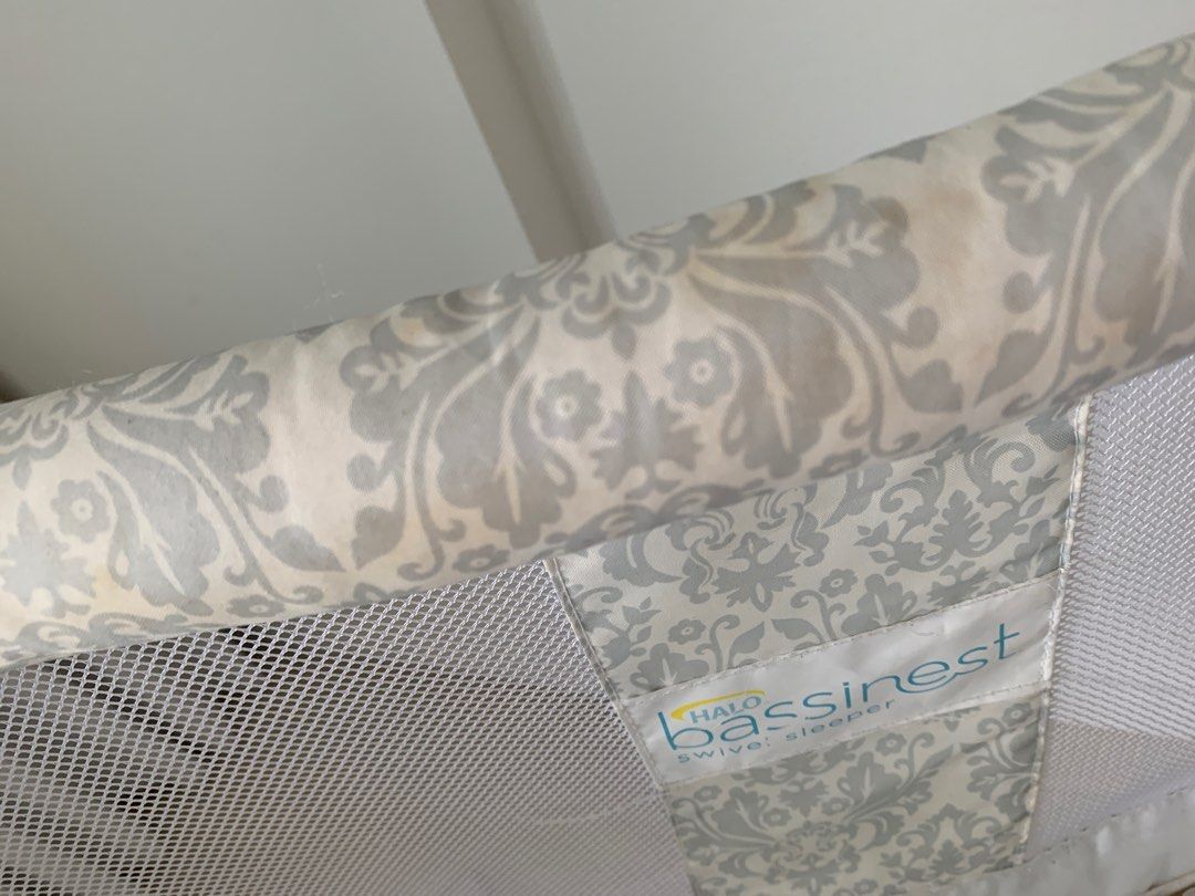 Halo Bassinet, Babies & Kids, Baby Nursery & Kids Furniture, Cots ...