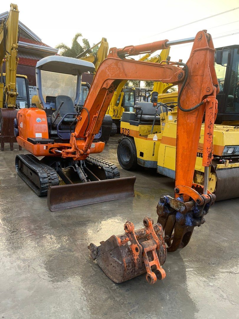 Hitachi EX25 -2 minibackhoe, Special Vehicles, Heavy Vehicles on Carousell