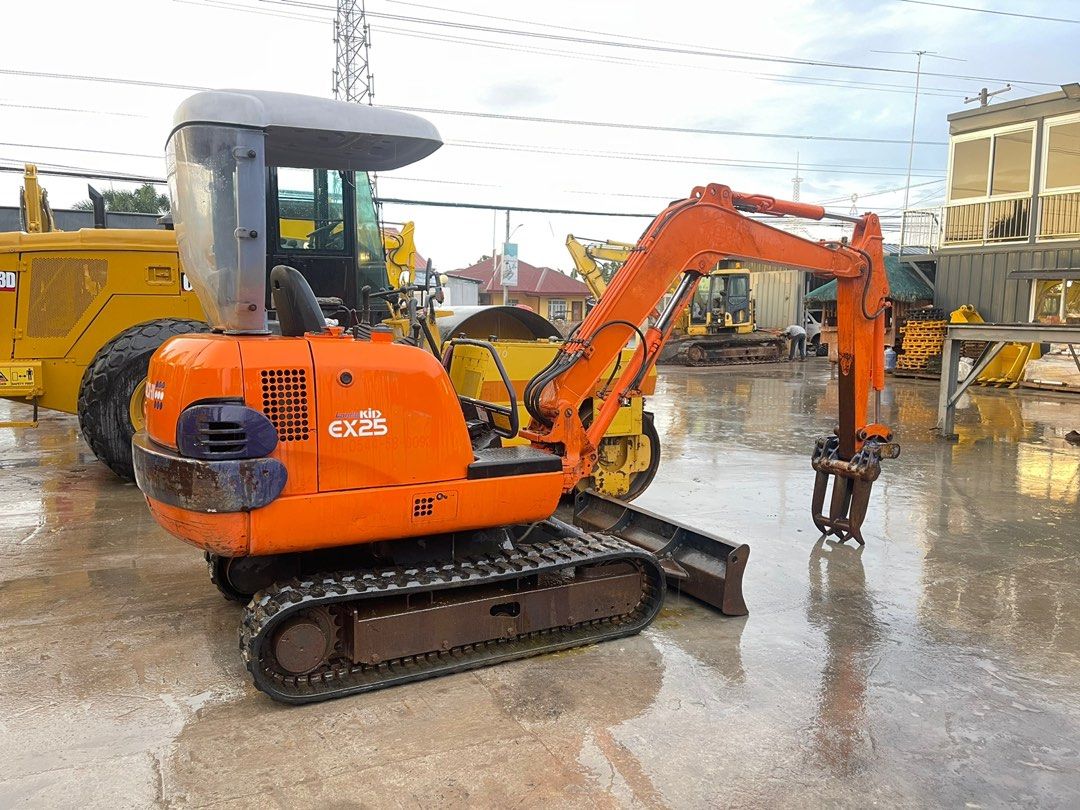 Hitachi EX25 -2 minibackhoe, Special Vehicles, Heavy Vehicles on Carousell