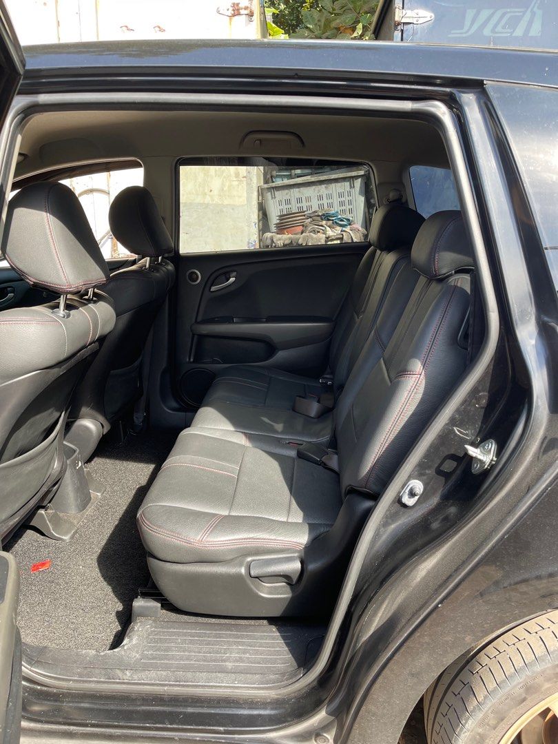 Honda stream RSZ - nice black seats, Car Accessories, Accessories on ...