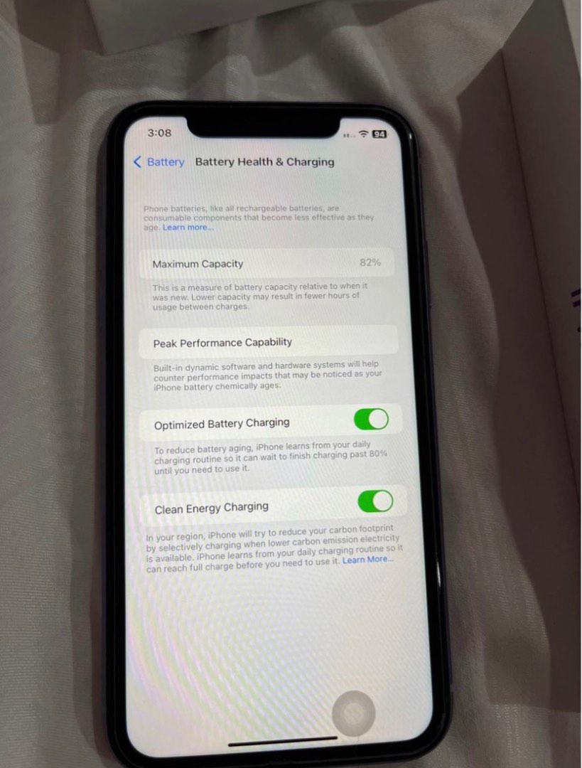 Iphone 11 128GB Openline, Mobile Phones & Gadgets, Mobile Phones ...
