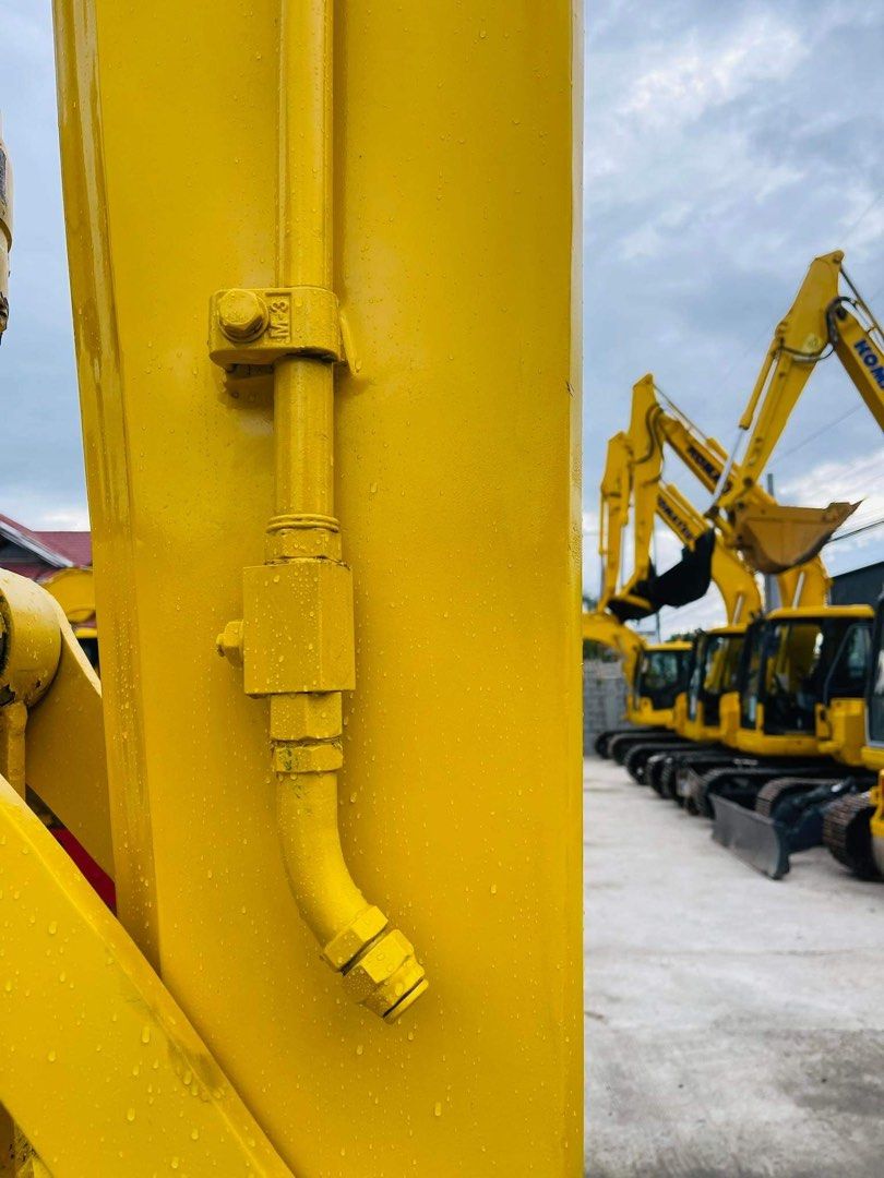 Komatsu PC128-2 With Dozer and Breakerline.5bm, Special Vehicles, Heavy ...