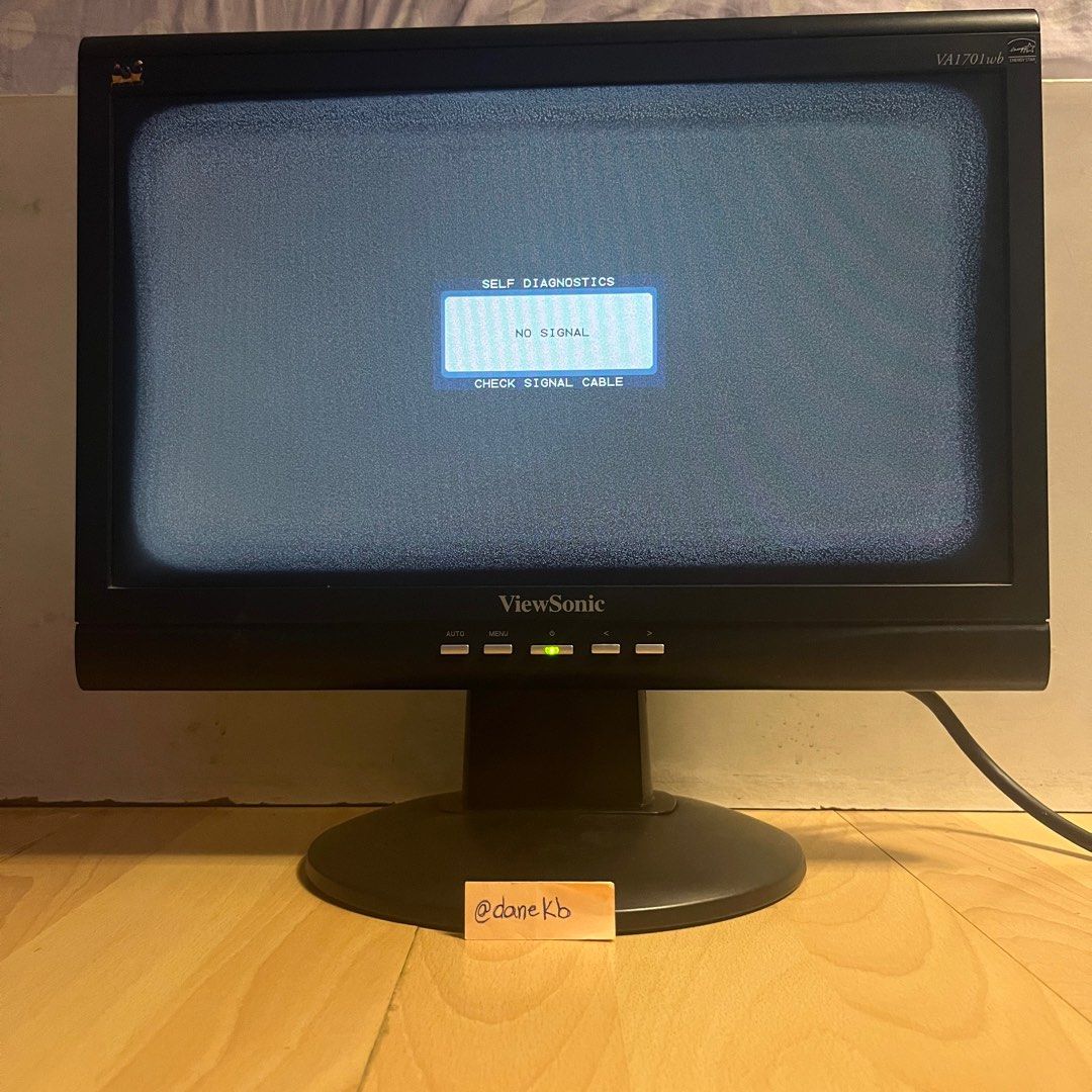 LCD Display Monitor ViewSonic, Computers & Tech, Desktops on Carousell