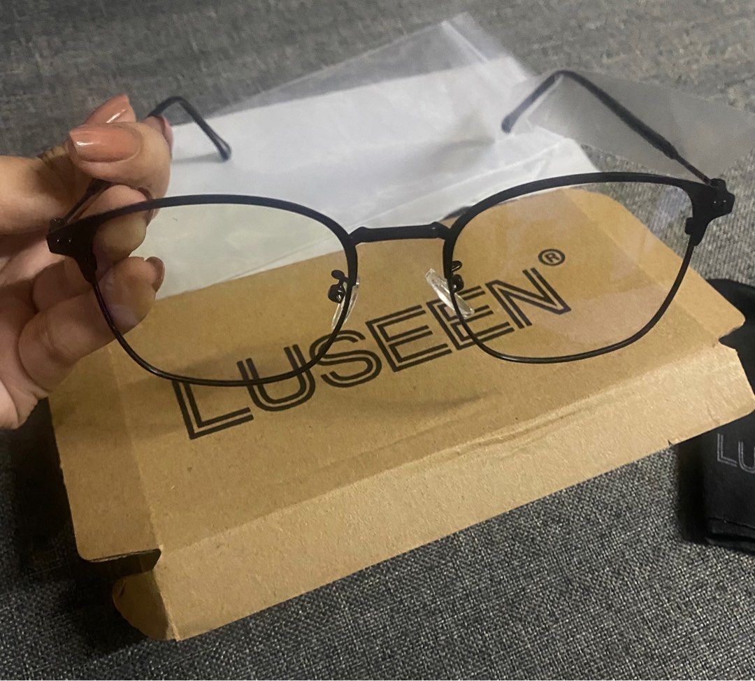 Luseen Photochromic/Anti-Rad Eyeglass, Women's Fashion, Watches ...