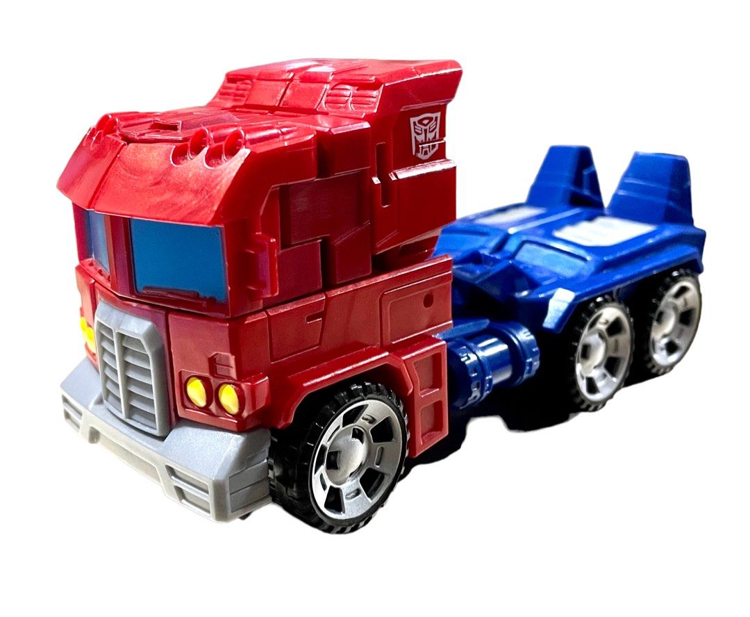 Optimus Prime Transformer truck and robot, Hobbies & Toys, Toys & Games ...