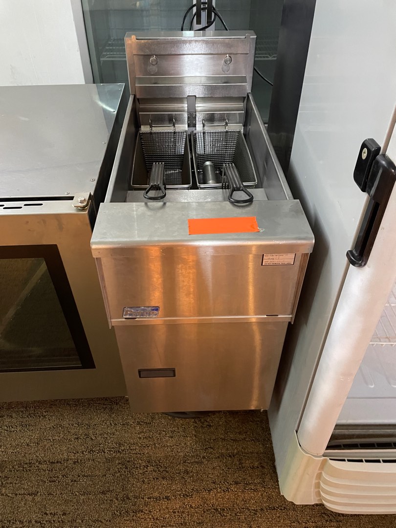 Pitco freestanding sink tank electric deep fryer, TV & Home Appliances ...