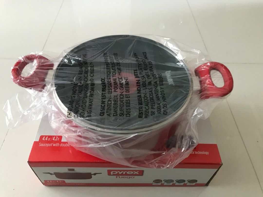 Pyrex Fuego 4.2 Litre Sauceport with double handle, Furniture & Home ...