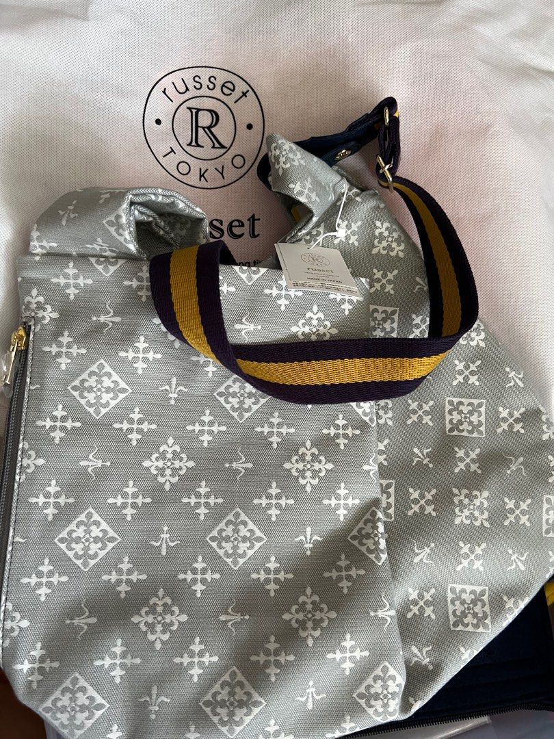 Russet Tokyo, Women's Fashion, Bags & Wallets, Cross-body Bags on Carousell