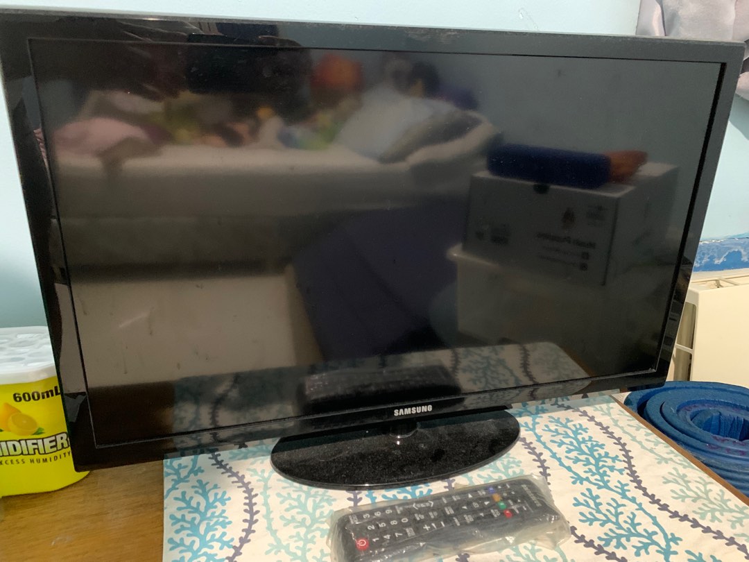 Samsung 23” TV, TV & Home Appliances, TV & Entertainment, TV on Carousell