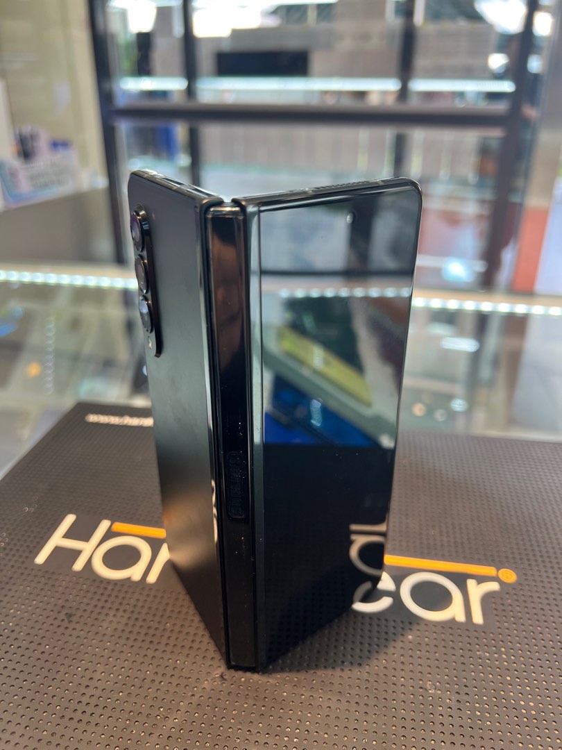 Samsung Z Fold 3 256GB, Mobile Phones & Gadgets, Mobile Phones, Android Phones, Samsung on Carousell