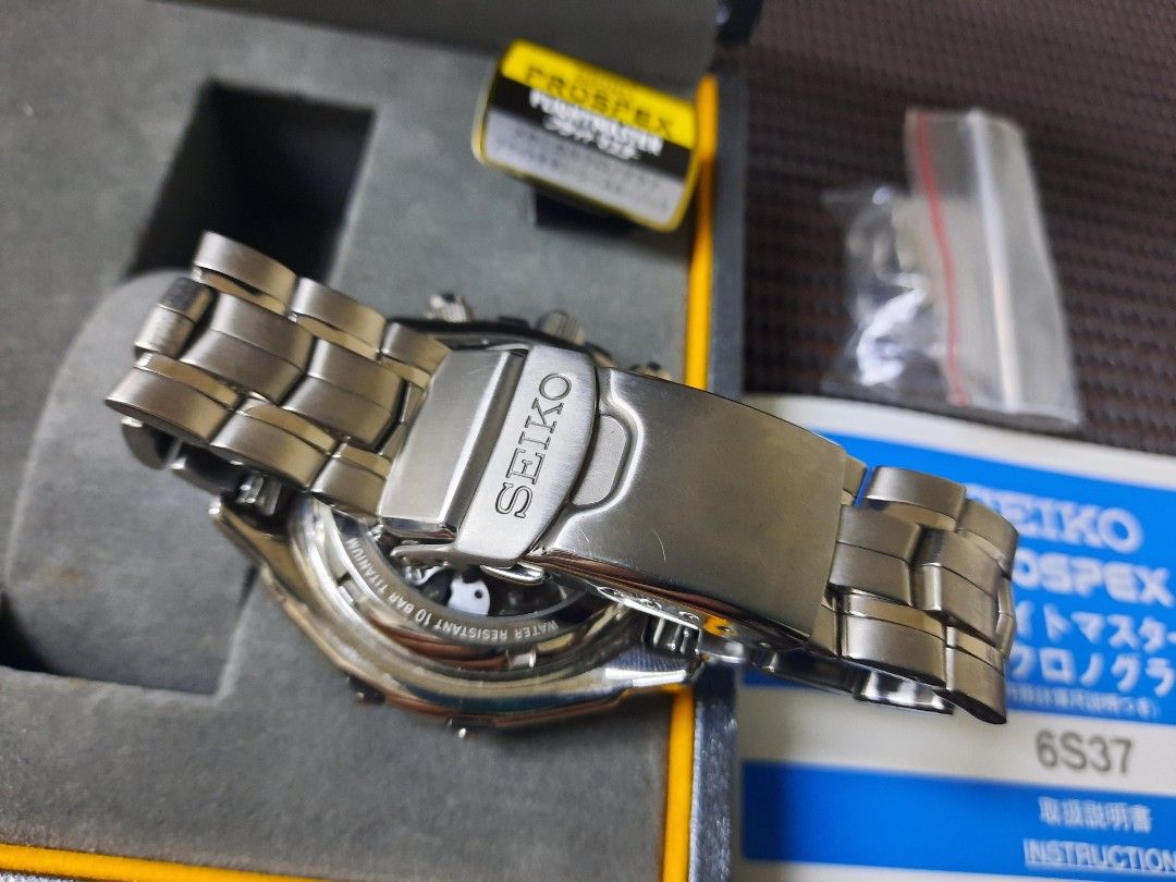 seiko flight Master 6s37 全鈦 機師錶 日本版, 男裝, 手錶及配件, 手錶 - Carousell