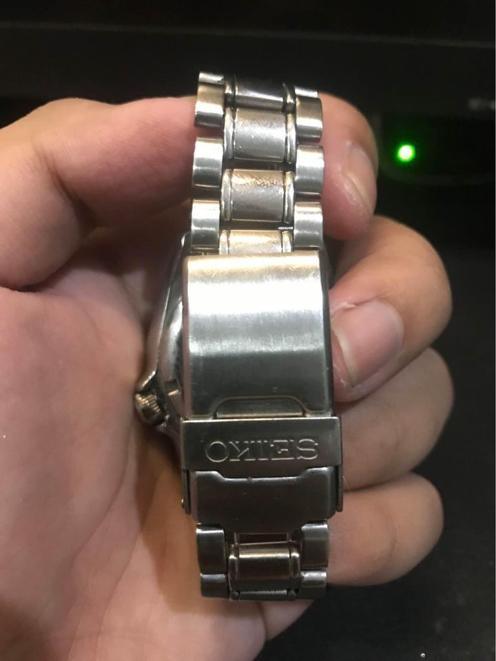 SEIKO skx001, Men's Fashion, Watches & Accessories, Watches on Carousell