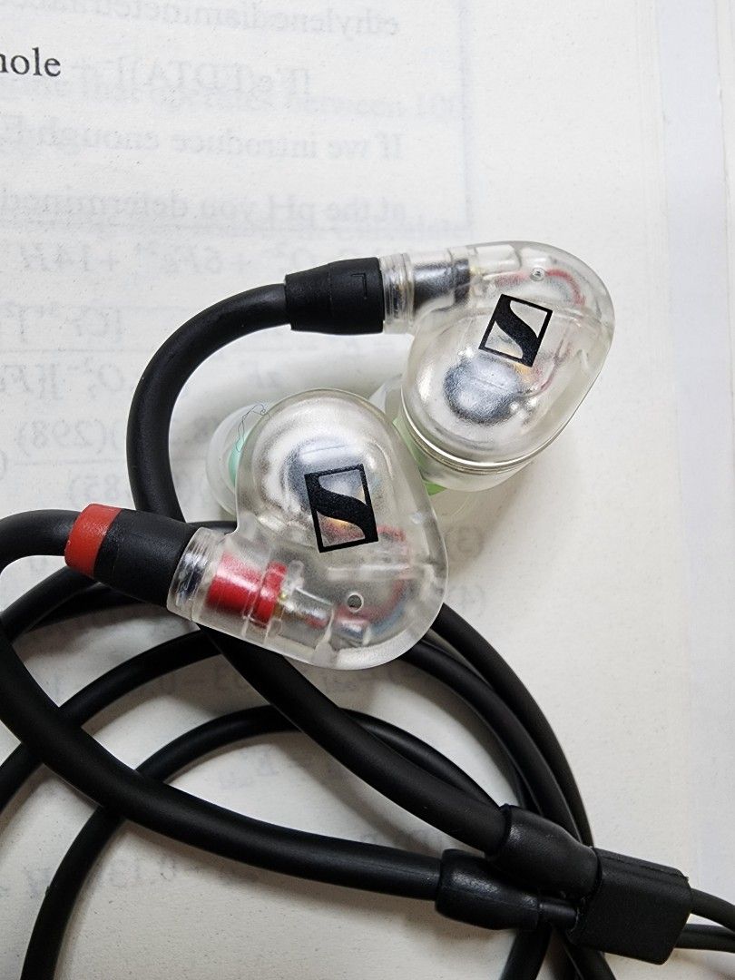 Sennheiser IE 100pro, 耳機及錄音音訊設備, 耳機在旋轉拍賣