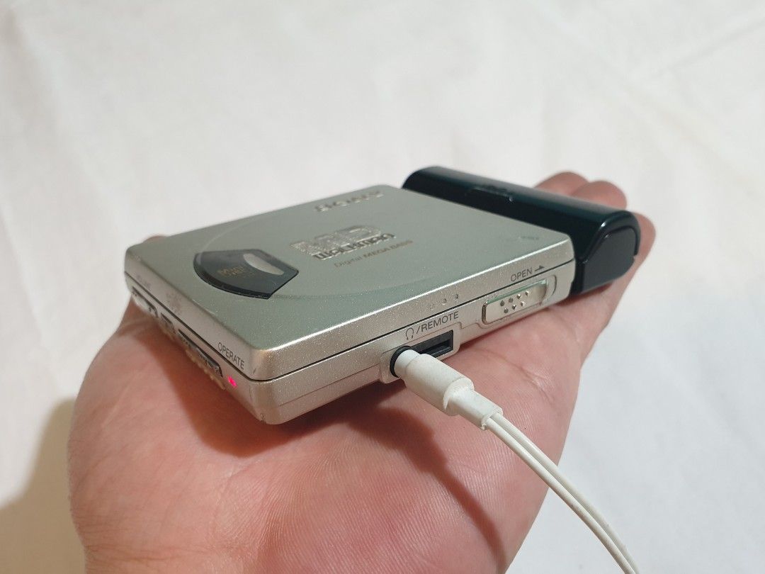 Sony MD Mini Disc Walkman, Audio, Portable Music Players on Carousell