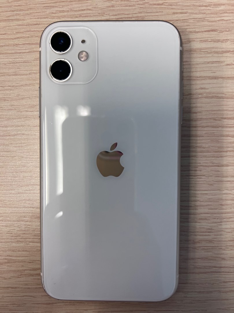 Spoilt iPhone 11 64 GB, Mobile Phones & Gadgets, Mobile Phones, iPhone ...