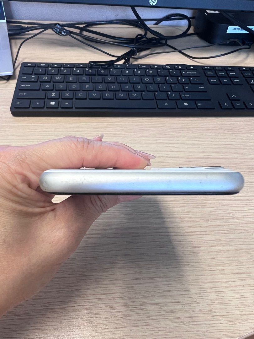 Spoilt iPhone 11 64 GB, Mobile Phones & Gadgets, Mobile Phones, iPhone ...