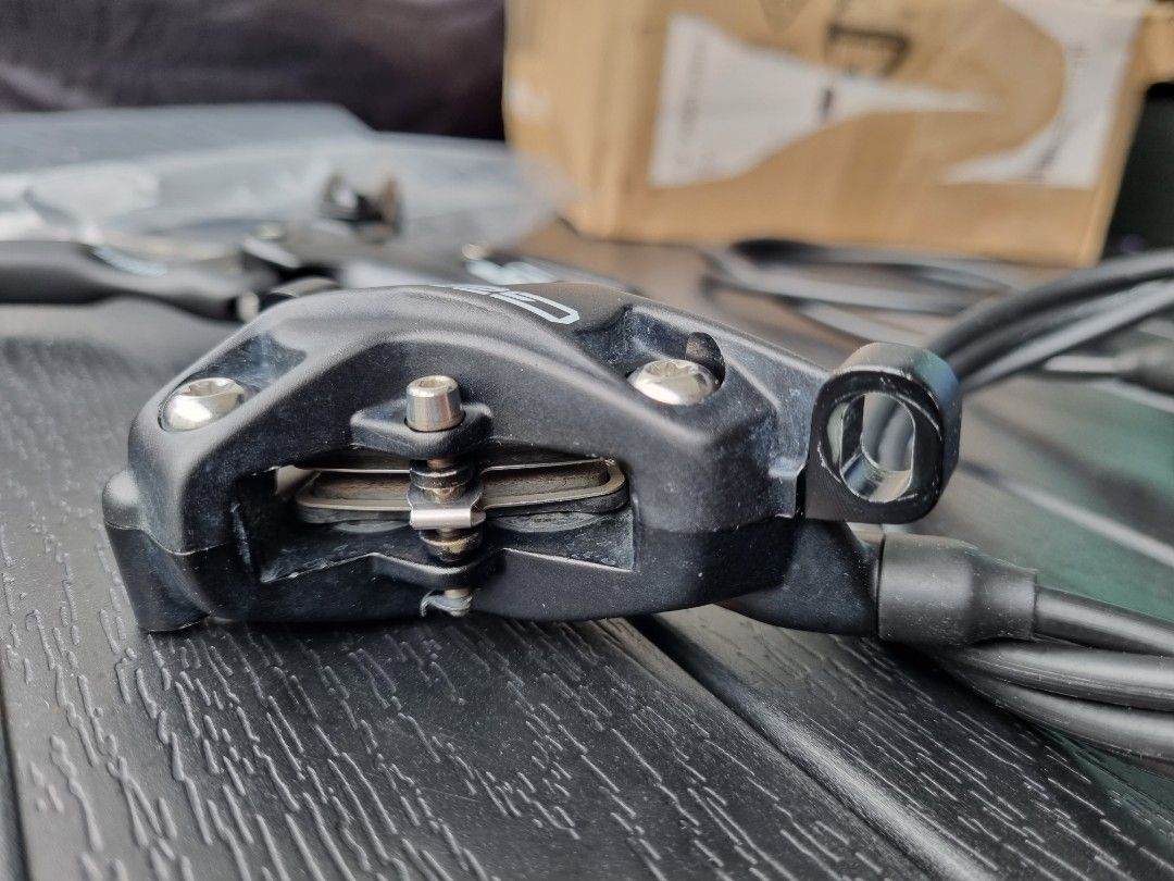 SRAM G2 Brake set w rotor, Sports Equipment, Bicycles & Parts, Parts ...