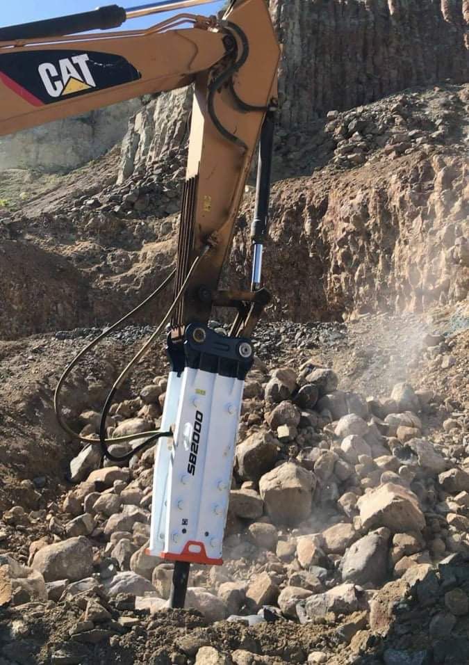 Sunjin Vibro Hammer heavy duty Korean brand, Commercial & Industrial ...