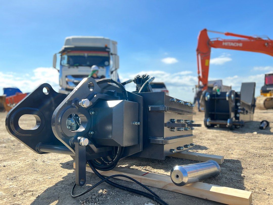 Sunjin Vibro Hammer heavy duty Korean brand, Commercial & Industrial ...