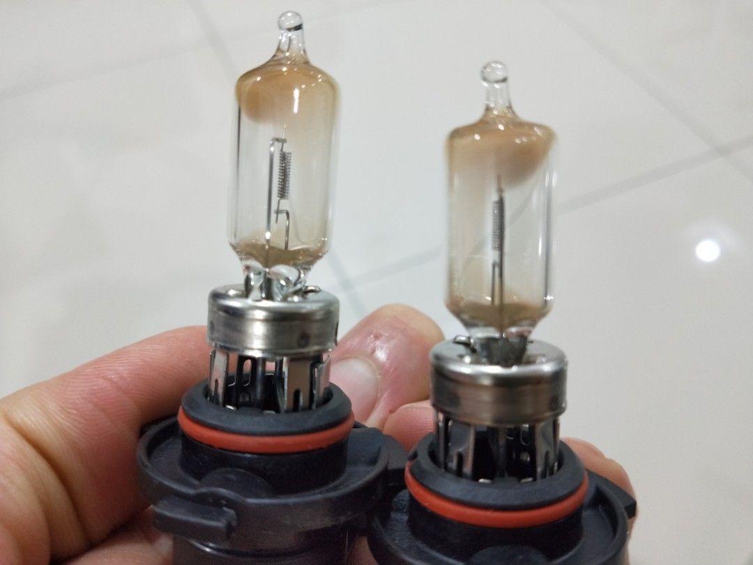 Sylvania HB3 + free T10, Everything Else, Others on Carousell