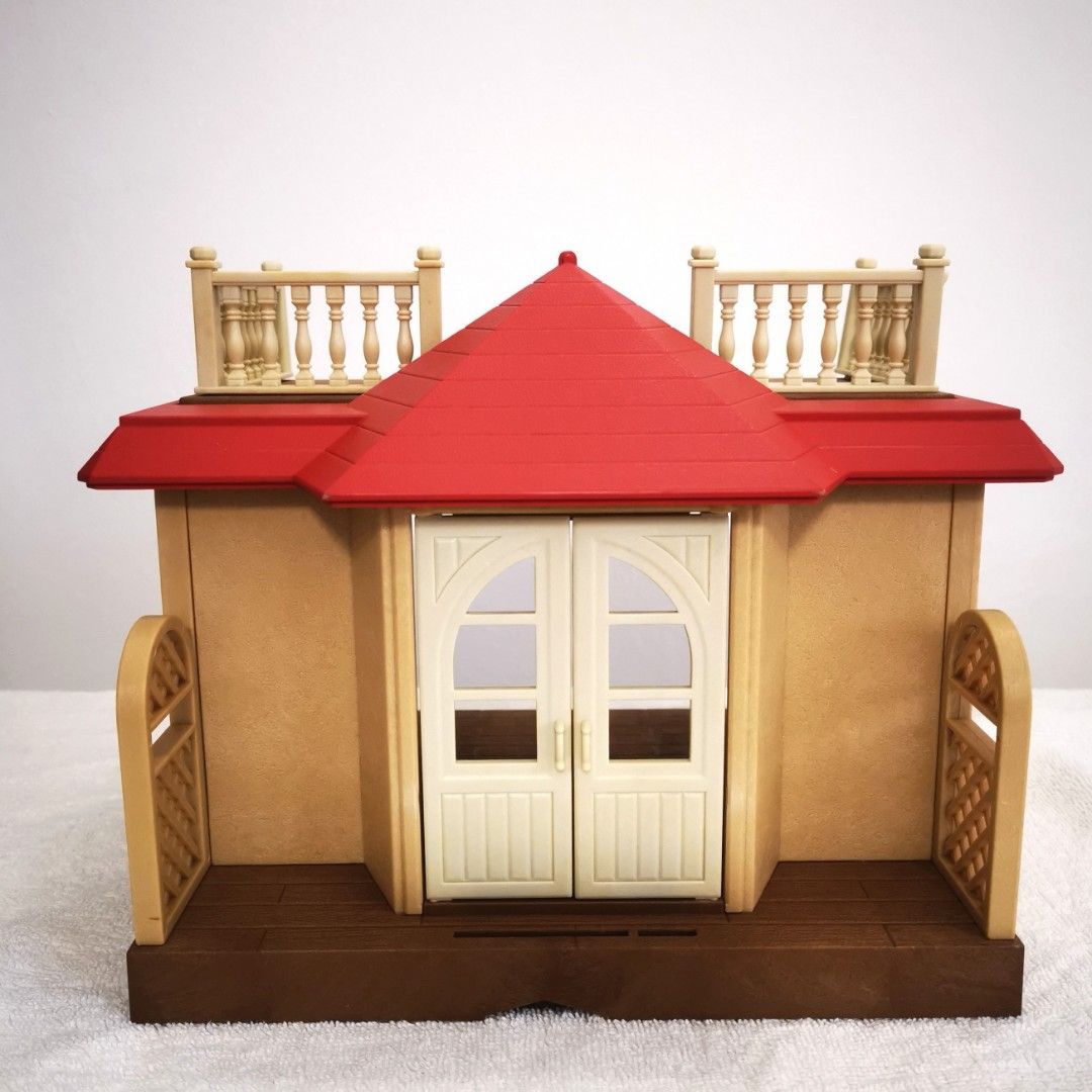 Sylvanian Willow Hall, Hobbies & Toys, Collectibles & Memorabilia ...