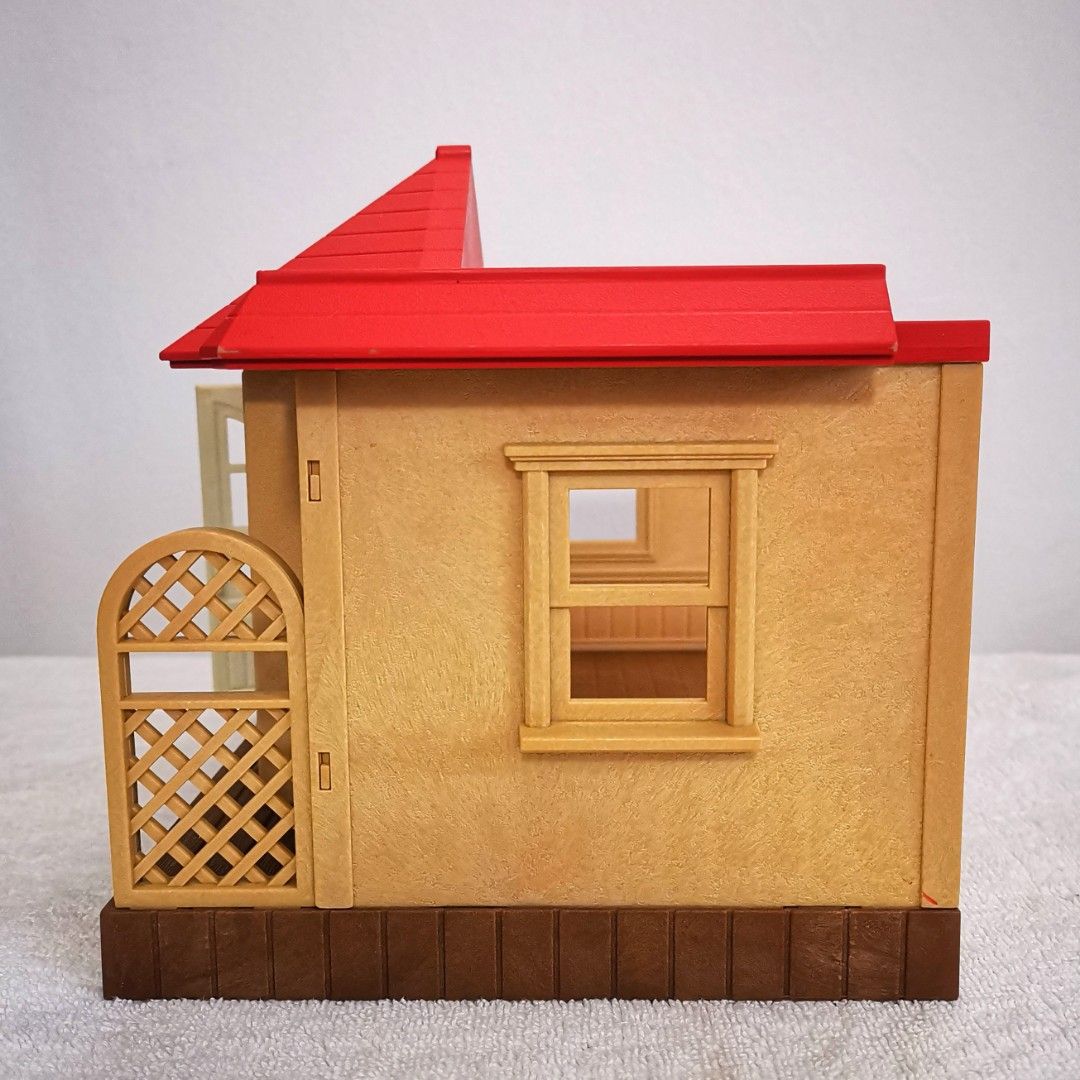 Sylvanian Willow Hall, Hobbies & Toys, Collectibles & Memorabilia ...