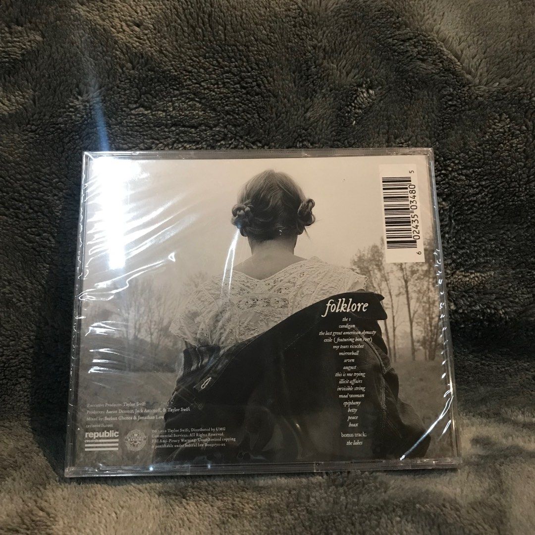 Taylor Swift - Signed Folklore CD (Sealed), Hobbies & Toys, Music ...