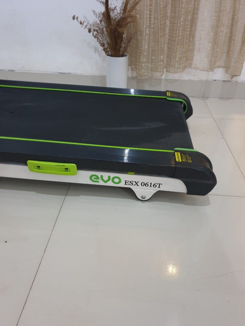 Treadmill shaga kondisi mulus seperti baru kettler alat lari olahraga ...