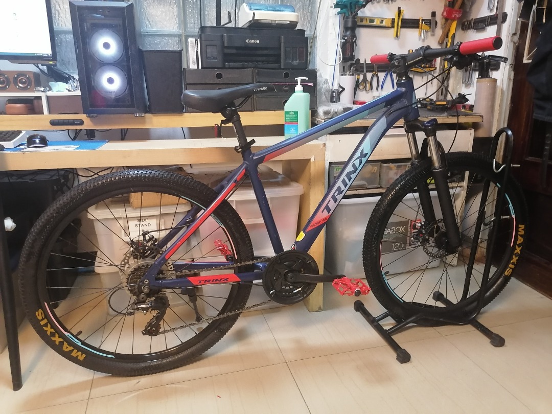 Trinx Majest 100 (Blue/Red) MTB Mountain Bike, Sports Equipment ...
