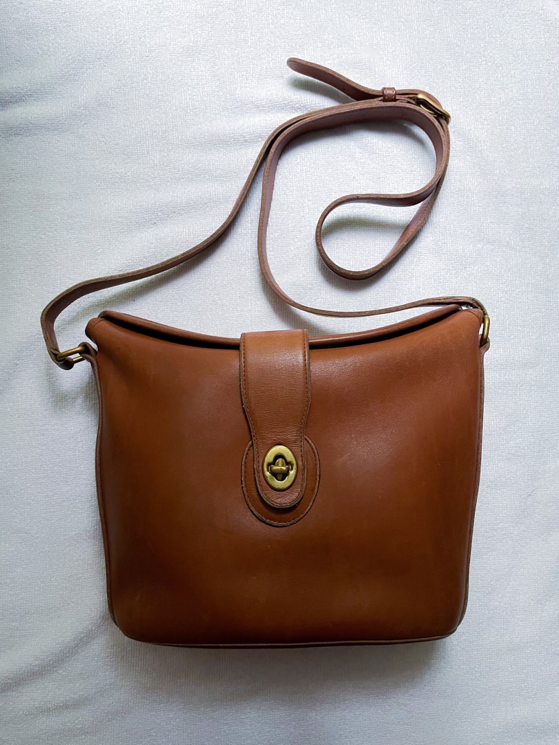 Vintage Coach Nottingham, Women's Fashion, Bags & Wallets, Cross-body ...