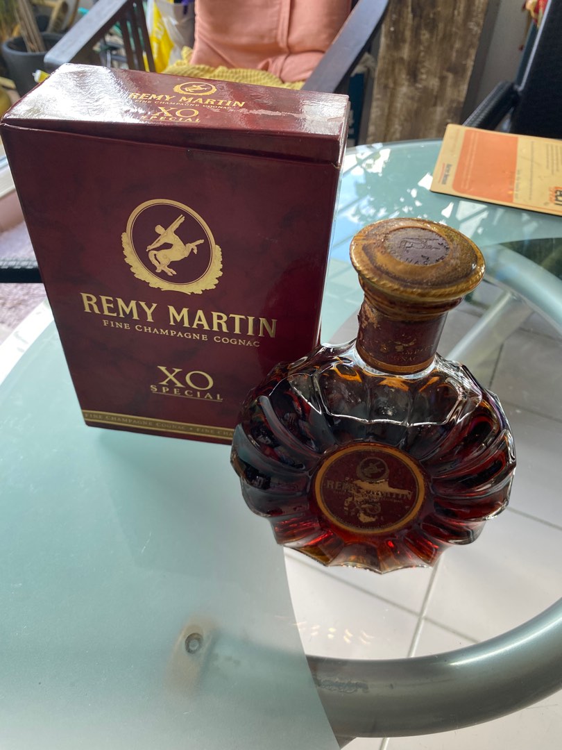 Vintage Remy Martin XO, Food & Drinks, Alcoholic Beverages on Carousell