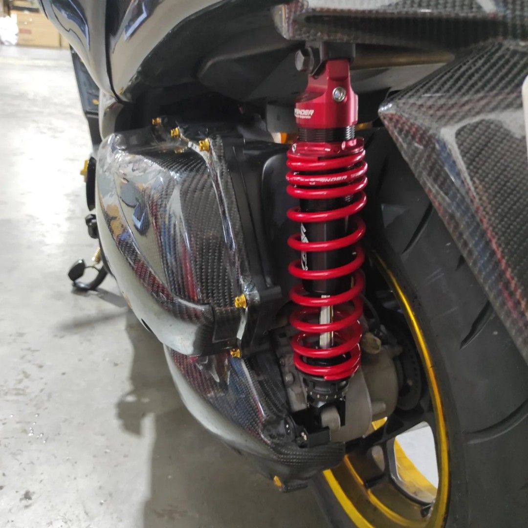 XMAX PROFENDER FLASH SERIES LOWERED RED, Motorcycles, Motorcycle ...