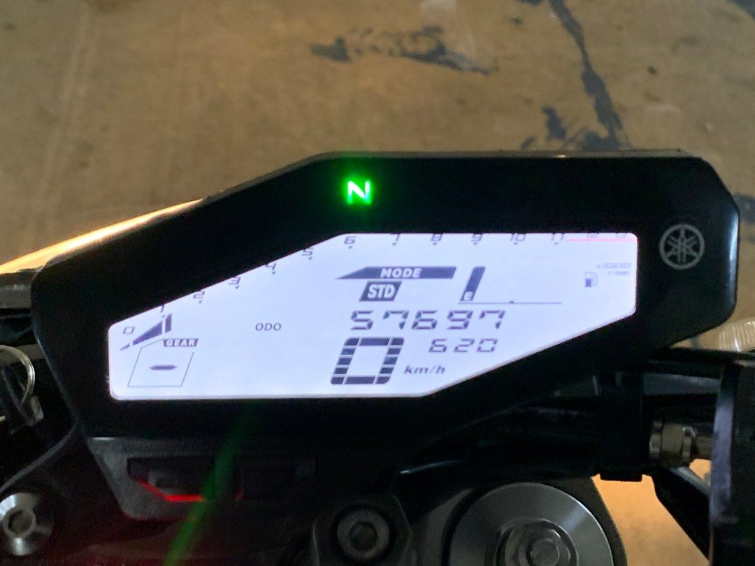 Yamaha MT-09 Matt Metallic Silver Color With Race Blue Color Sport Rims ...