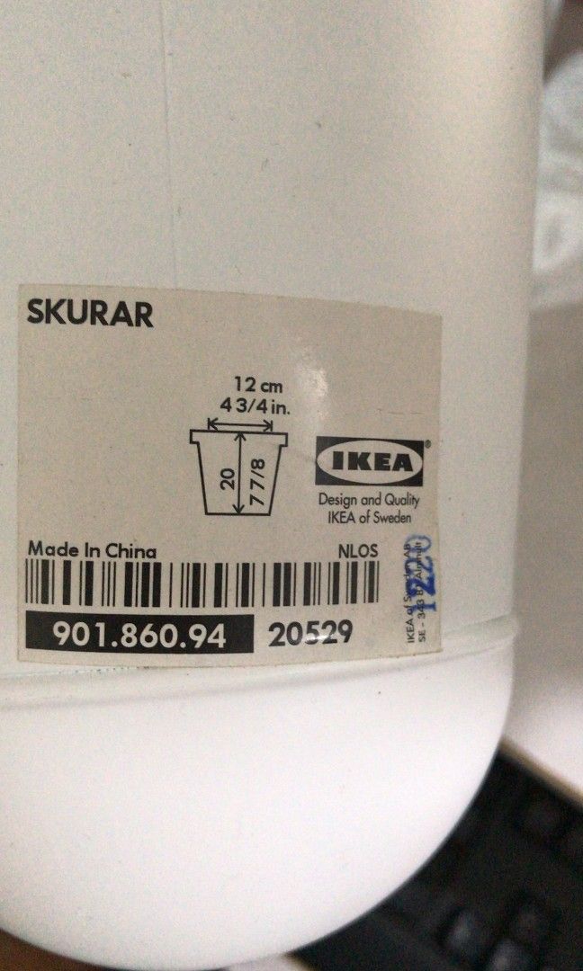 全新 Ikea Skurar 白色吊掛花盆, 傢俬＆家居, 園藝, 園藝工具和裝飾品 - Carousell