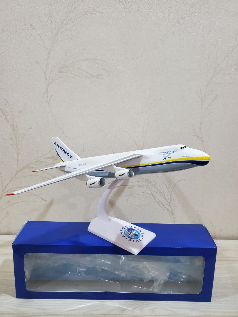 Antonov An-124 1:200 1/200, Hobbies & Toys, Toys & Games on Carousell