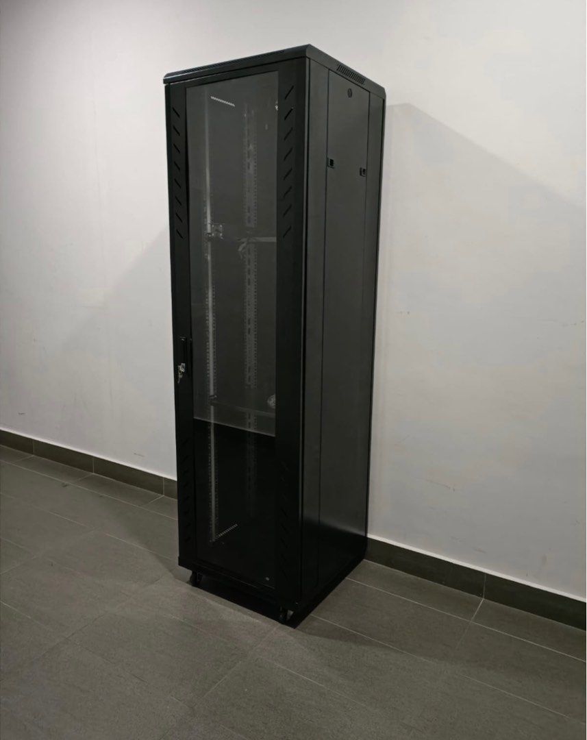 Assembled 42U rack for CCTV recorder/ data storage/network server cart ...