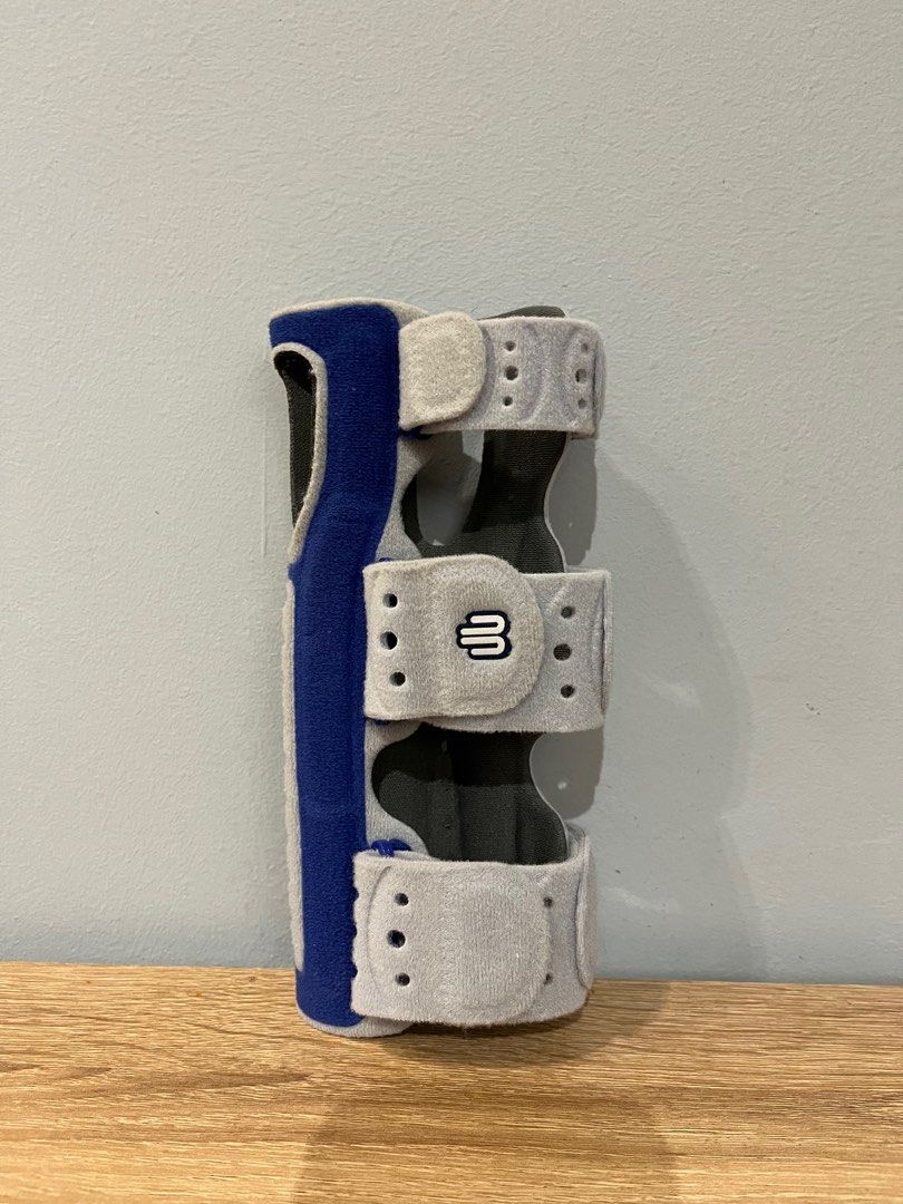 Bauerfeind Manuloc Wrist Brace / Support, Health & Nutrition, Braces ...