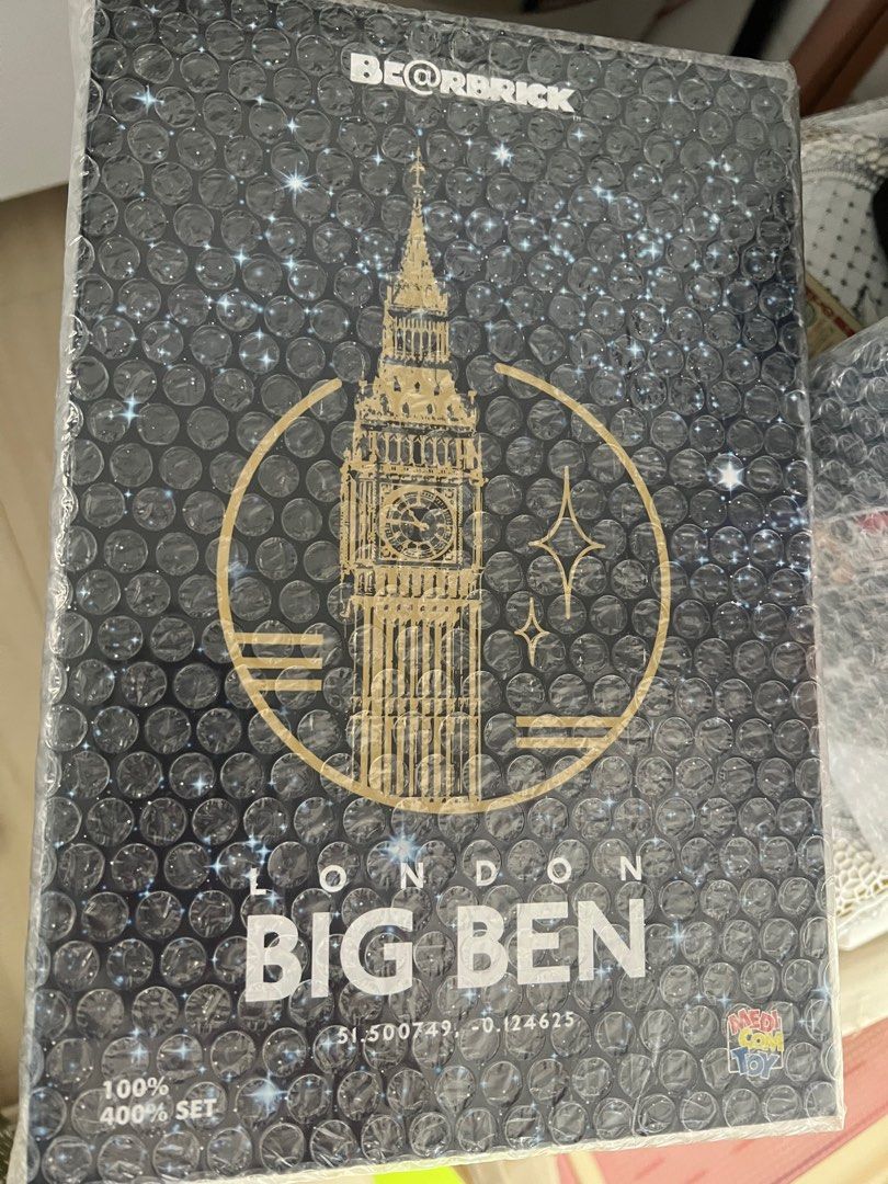 Big Ben & Queen Guard bearbrick 400&100, 興趣及遊戲, 玩具 & 遊戲類 - Carousell