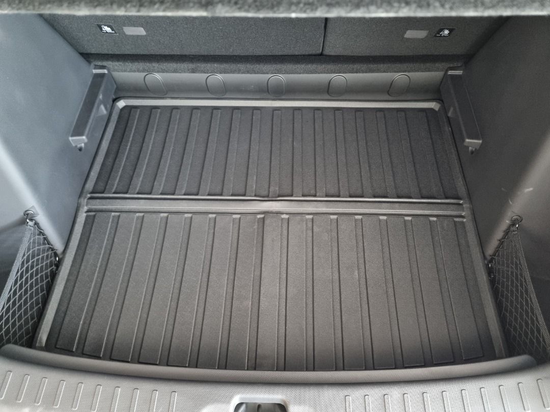 BYD ATTO3 TRUNK TRAY/ BOOT TRAY, Car Accessories, Accessories on Carousell