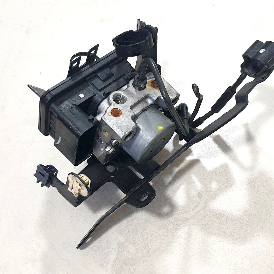 ABS master pump - Honda Crossrunner VFR800X 2015 2016, Motorcycles ...