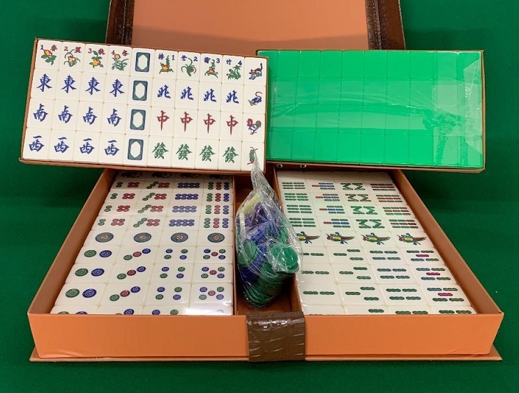 Crystal Green Mahjong Set A1 Size, Hobbies & Toys, Toys & Games on ...
