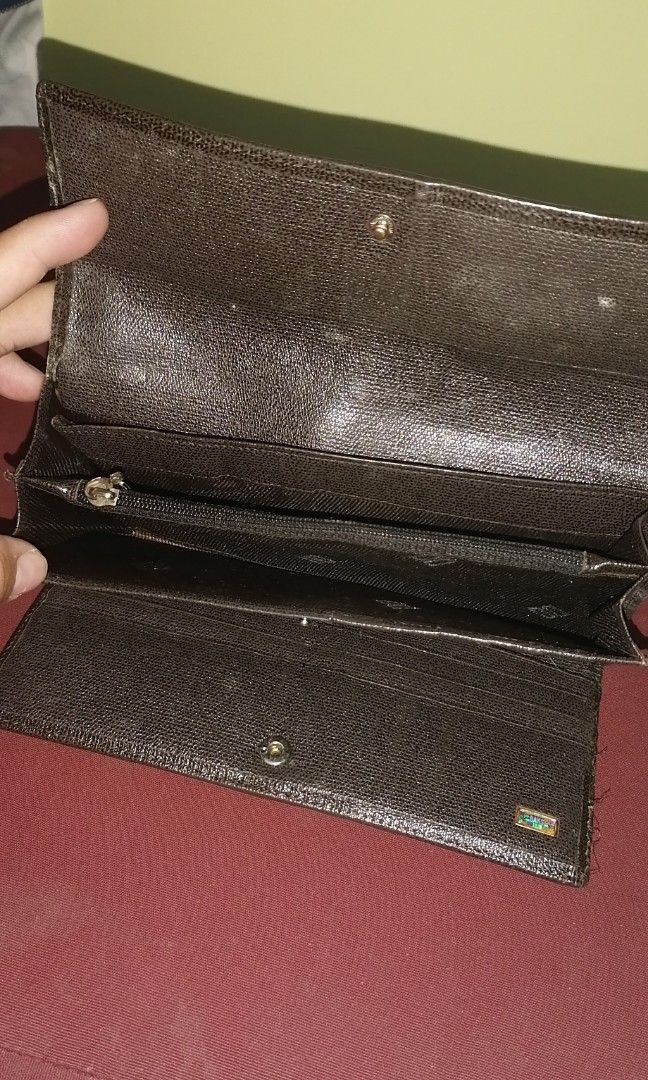 DAKS, Luxury, Bags & Wallets on Carousell